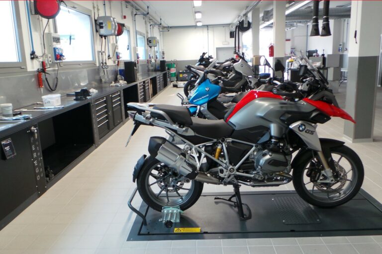 Mobiliario para Taller Mecánico: 5 elementos imprescindibles – Disprone